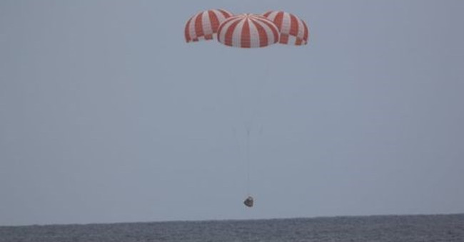 Tàu vũ trụ Dragon mang theo nhiều mẫu vật trở về Trái Đất - KhoaHoc.tv