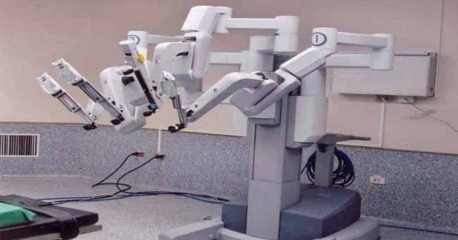 Robot nội soi giúp việc cho bác sĩ bệnh viện Chợ Rẫy như thế nào ...