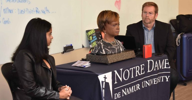 Robot AI đầu tiên hoàn thành một chương trình đại học - KhoaHoc.tv