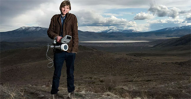 Chuyện ít biết về thần đồng người Mỹ chế tạo bom từ năm 11 tuổi ...