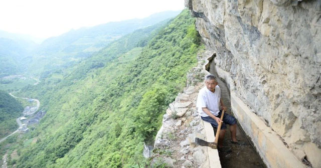 Người đàn ông bền bỉ suốt 36 năm đào kênh qua 3 quả núi dẫn nước về ...