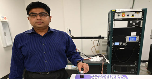 Vật liệu nano khô ráo dù ngâm dưới nước nhiều giờ - KhoaHoc.tv