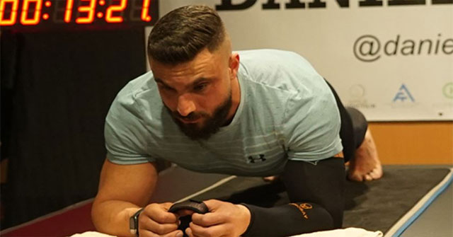 Người đàn ông phá kỷ lục plank lâu nhất thế giới - KhoaHoc.tv