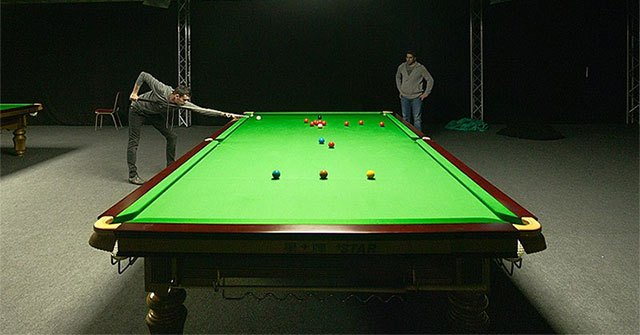 Tại sao bàn bi-da thường có màu xanh lá hay xanh lam? - KhoaHoc.tv