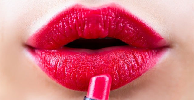Điều gì có thể xảy ra khi bạn nuốt son môi? - KhoaHoc.tv