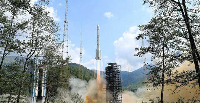 Trung Quốc thử nghiệm hệ thống hạ cánh tên lửa bằng dù - KhoaHoc.tv