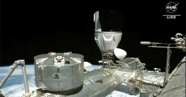 Tàu vũ trụ Dragon của SpaceX mang nhiều mẫu vật không gian về Trái đất ...