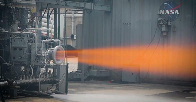 Thử nghiệm vòi phun của động cơ tên lửa in 3D - KhoaHoc.tv