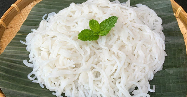 Cách phân biệt bún sạch và bún nhiễm hóa chất - KhoaHoc.tv