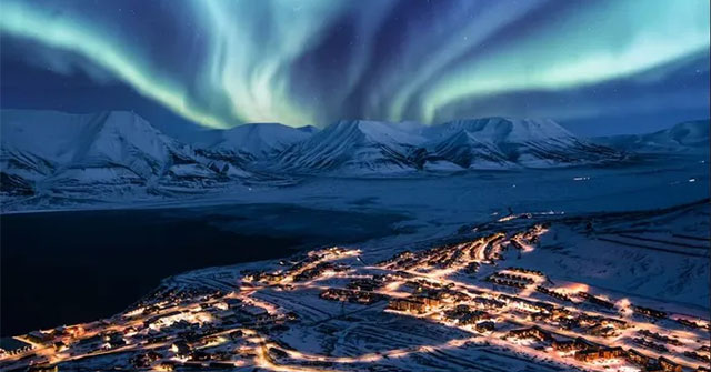 Lý giải hiện tượng cực quang kỳ lạ "20 năm mới có một lần" ở Bắc Cực ...