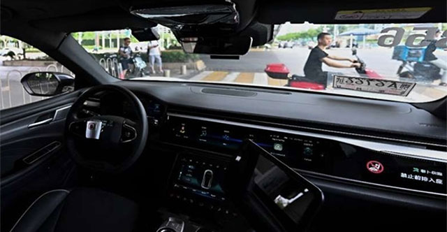 Xe taxi tự lái gây lo ngại ở Trung Quốc - KhoaHoc.tv